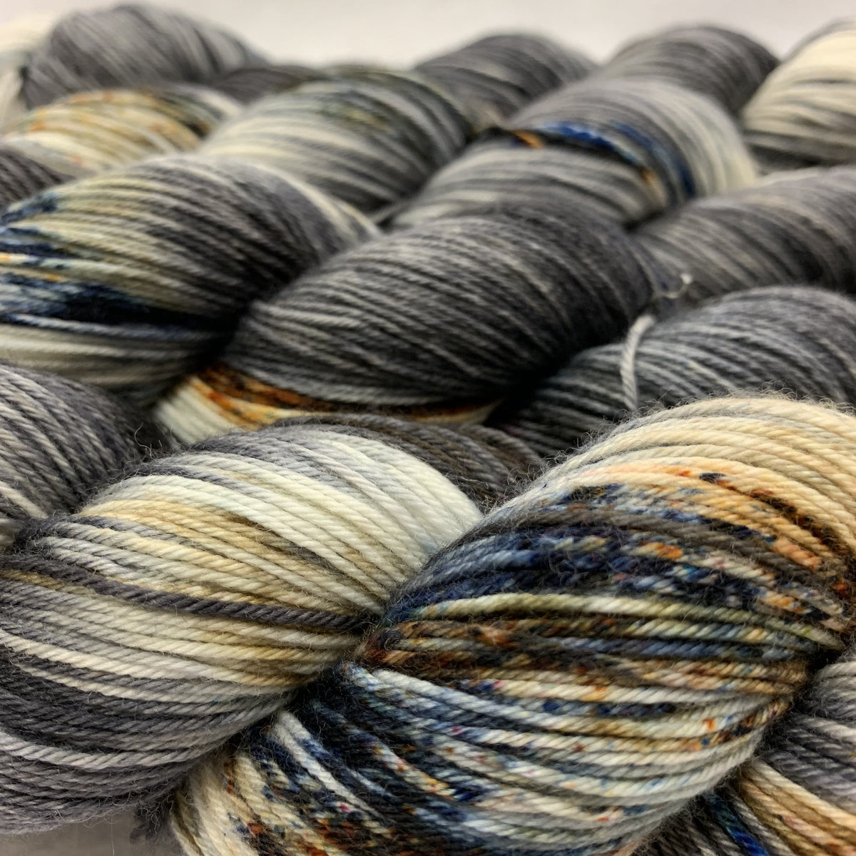 Bridle Trails DK 100% Superwash Merino – Serial Knitters Yarn Shop